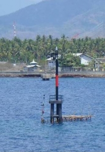 RAMBU SUAR BAHAYA TERPENCIL CELUKAN BAWANG – Distrik Navigasi Kelas II ...