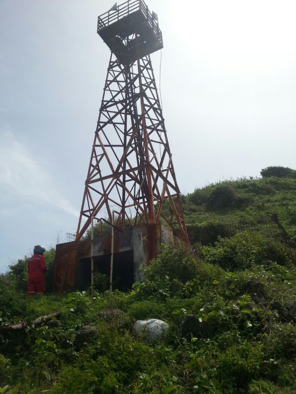 RAMBU SUAR BATU GENDANG – Distrik Navigasi Kelas II Benoa