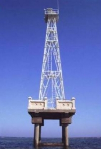 RAMBU SUAR SERANGAN – Distrik Navigasi Kelas II Benoa